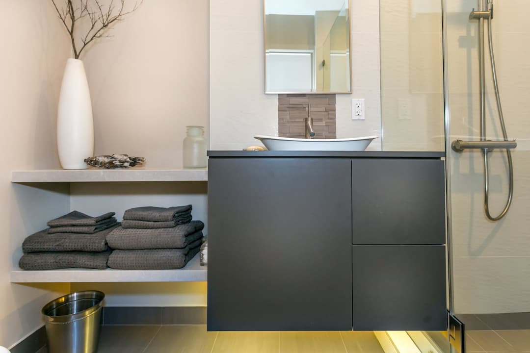 Bathroom Design Trends 2026: What's In & What's Out | RL Remodeling